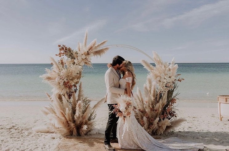 Nikki & Brent - Poppys Flowers